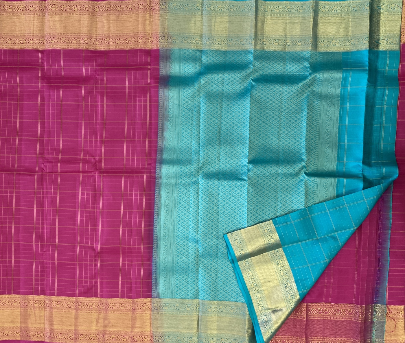 GEETHANJALI - THE SILK WALK DELIGHTS ( Goldish Yellow color) 16564