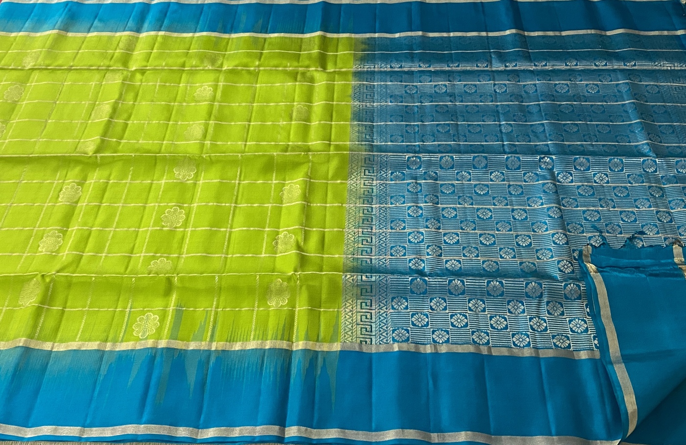Chitrakala - Love for Your Silk Exclusives 10869