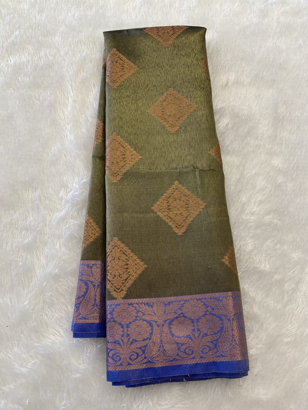 Apsara - Semi Tissue Sarees with Floral Zari Border (Diamond Motifs) 15524