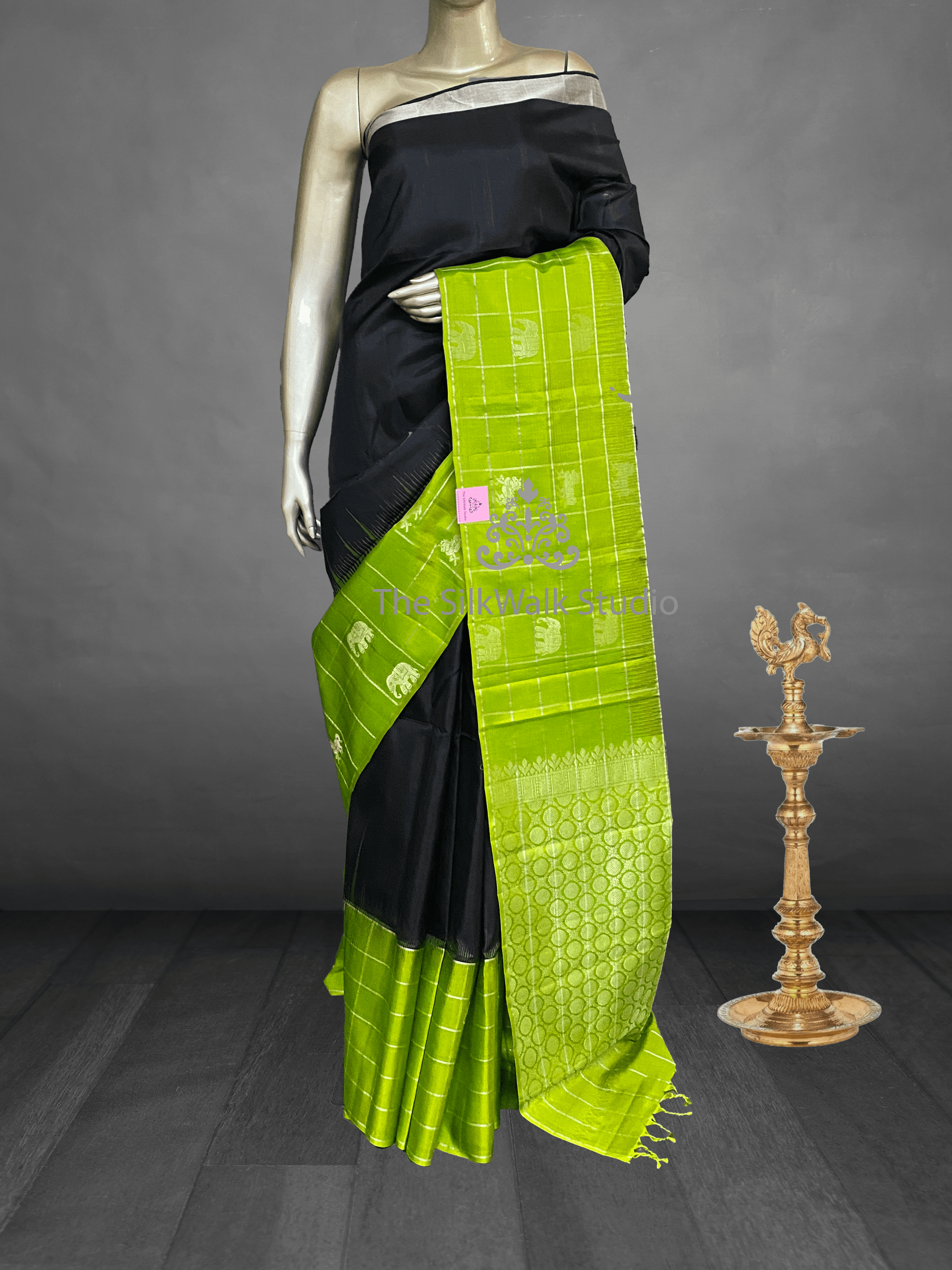 Shobhana - Boutique of SilkWalk Exclusives 8025
